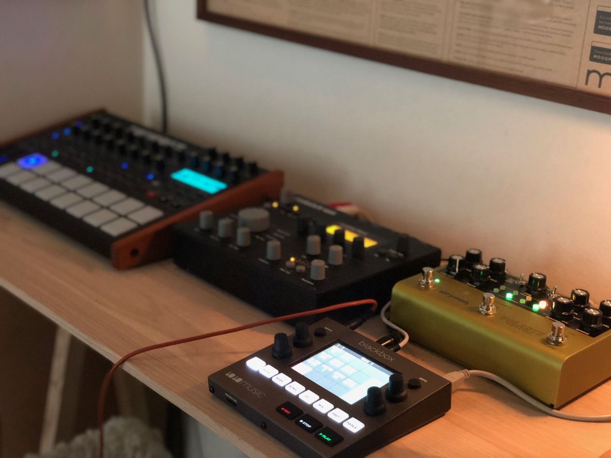 Review: 1010 Blackbox, sampling workstation hardware in a little square ...