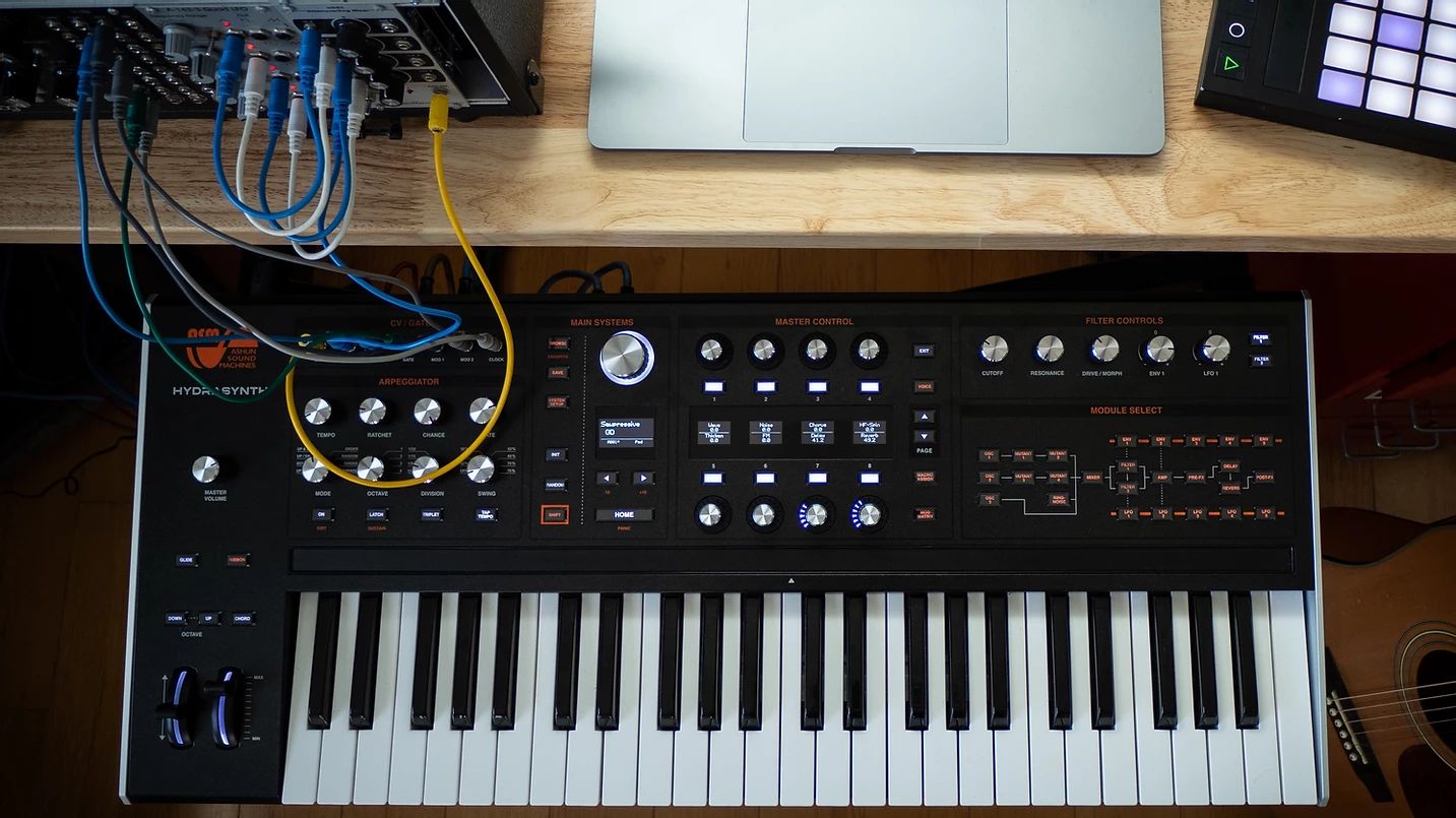 Gorgeous Hydrasynth polysynth adds tuning tables, distortion, more ...