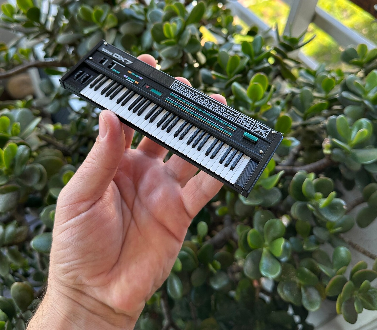 MycroG's tiny 3D printed versions of keyboards and organs, stunningly ...