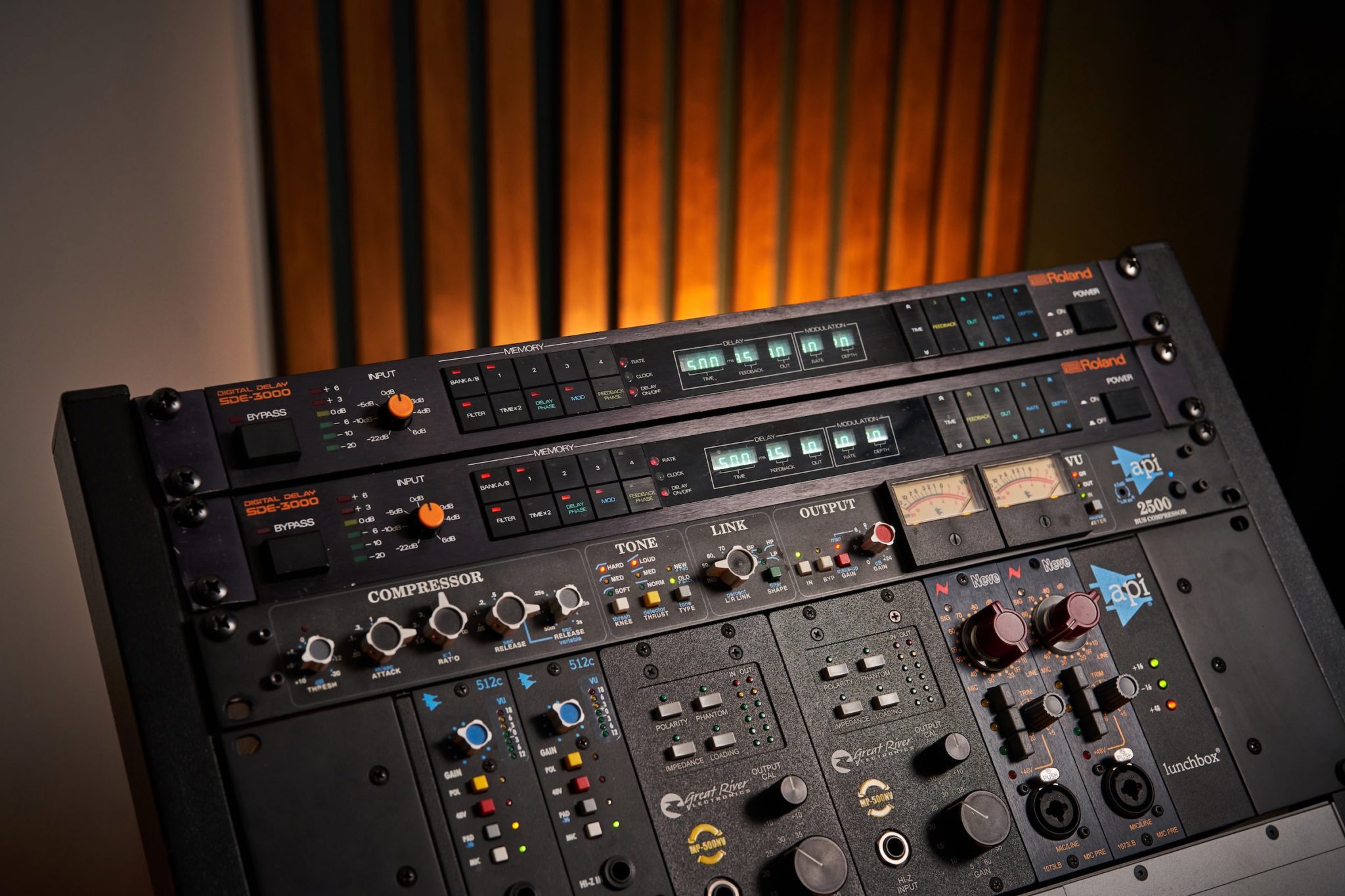 BOSS is bringing back an 80s Roland rackmount delay in a collab with ...