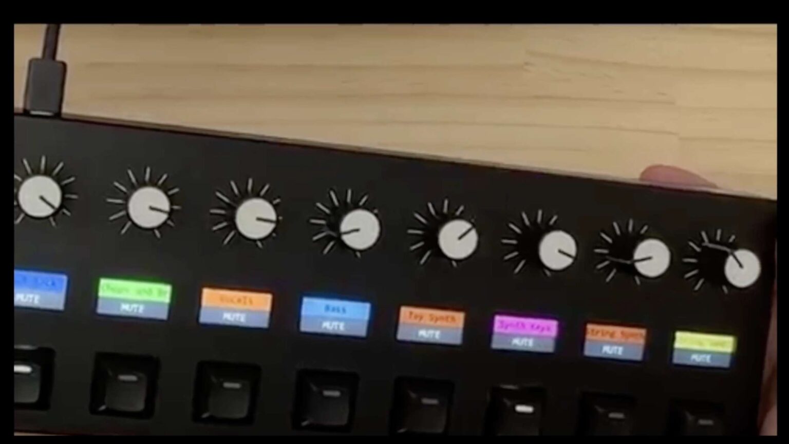 Leak: Melbourne Instruments motorized MIDI controller? - CDM Create ...