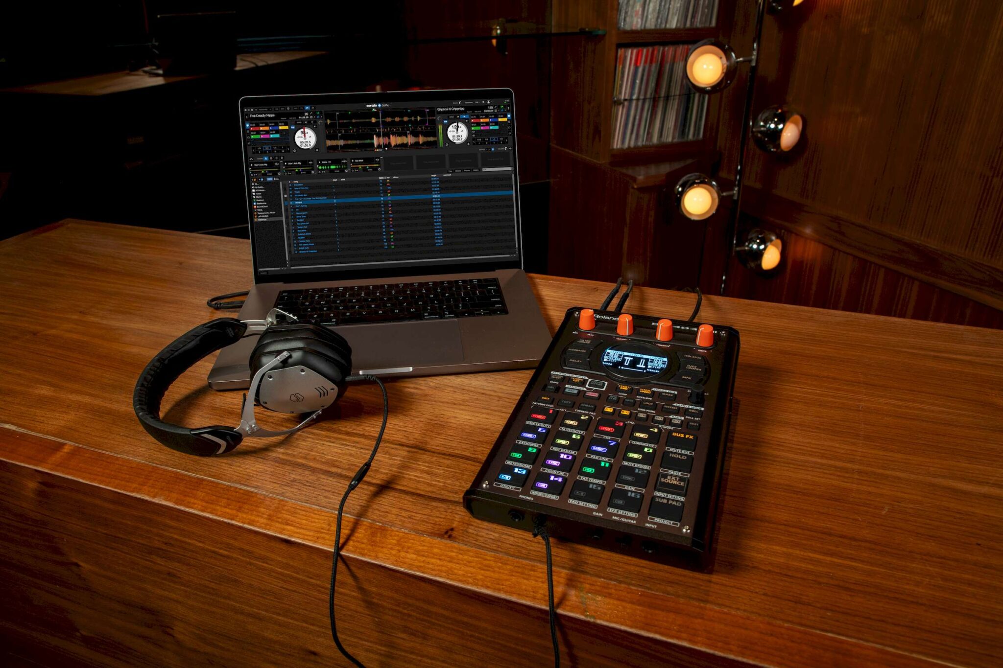 Roland SP-404MKII V5 now does Serato DJ and Studio: free update - CDM ...