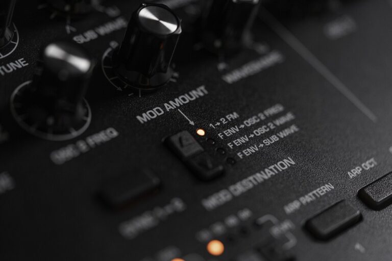 The all-new Moog Messenger: a tour with synth legend Erik Norlander of Moog - CDM Create Digital ...