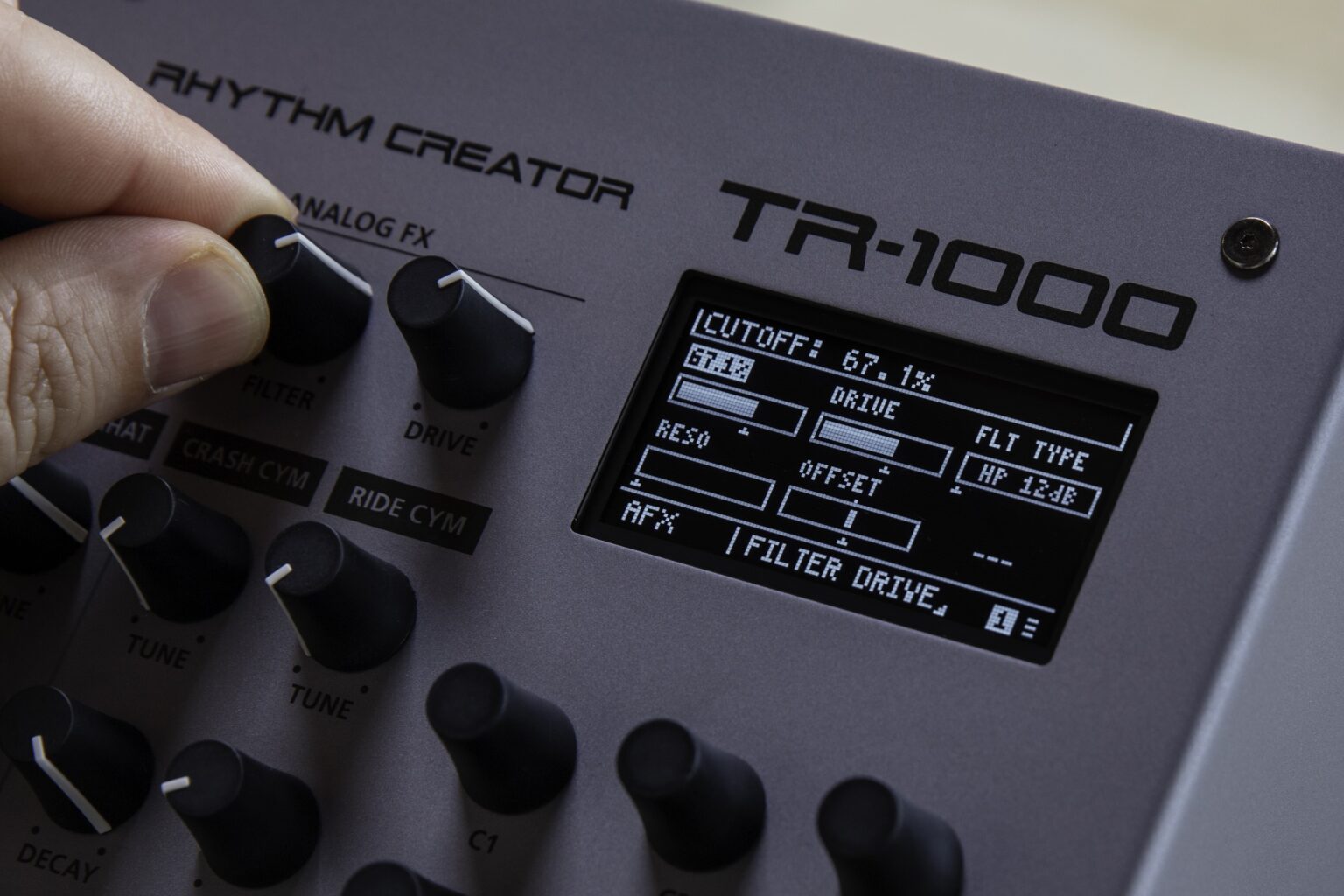 What to know about the Roland TR-1000, from voices to slicing to samples - CDM Create Digital Music